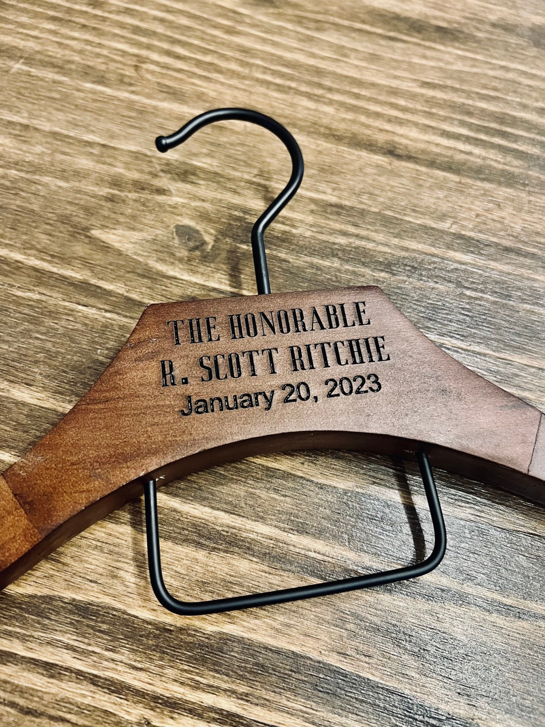 JUDGE Hanger Honorable Robe Ships Quick Custom Wooden Suit HIGH QUALITY ...