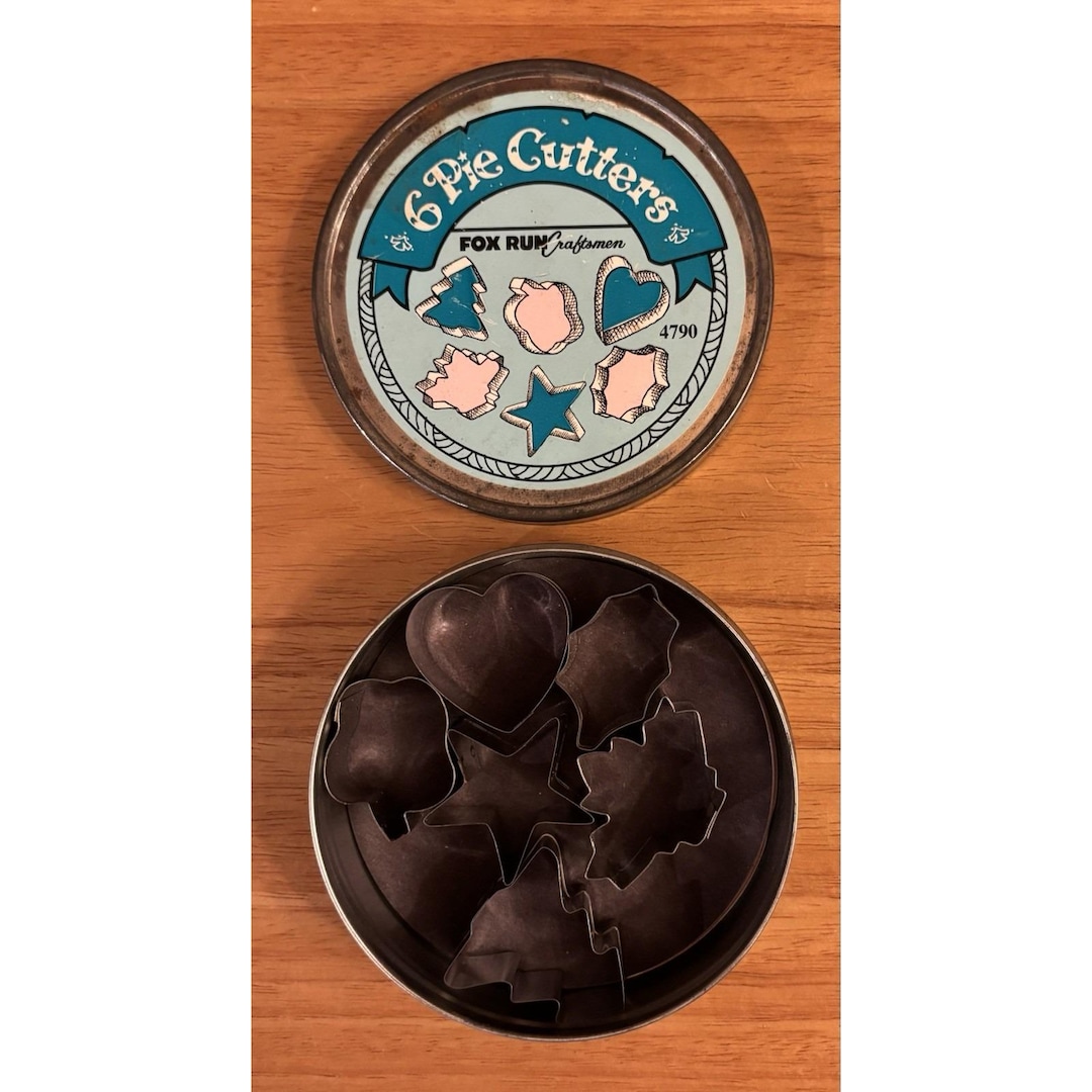 Vintage Fox Run Pie Cutters (6 Piece) in Metal Tin - Etsy