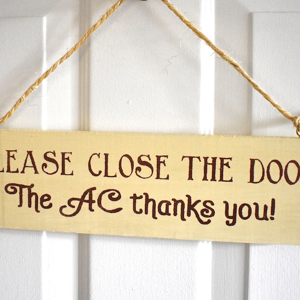 Please Keep Door Closed Sign - Etsy