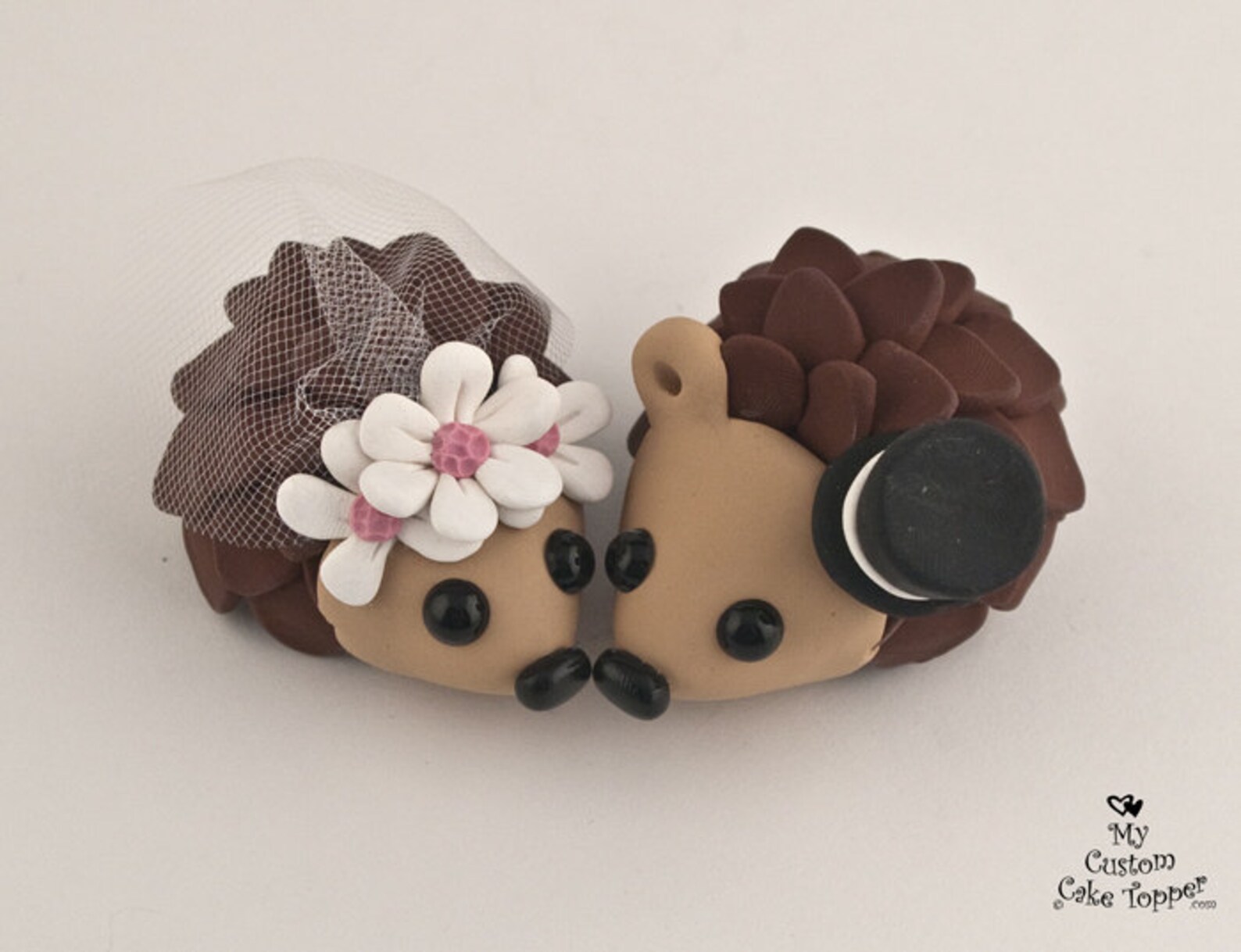 Hedgehogs Wedding Cake Topper With Daisies - Etsy
