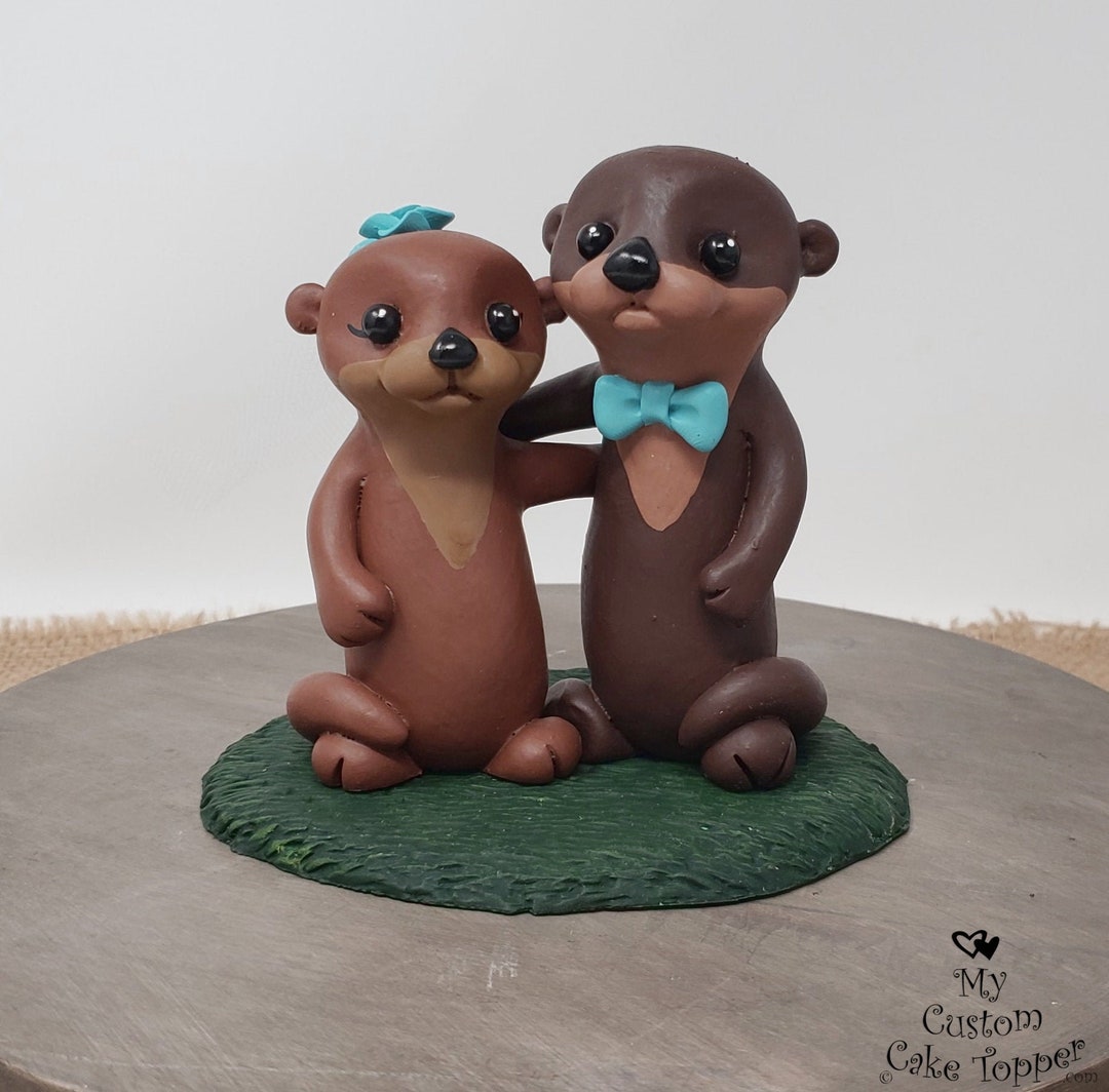 Otters Cake Topper - Cartoon Cuddling River Otter Wedding Figurine ...
