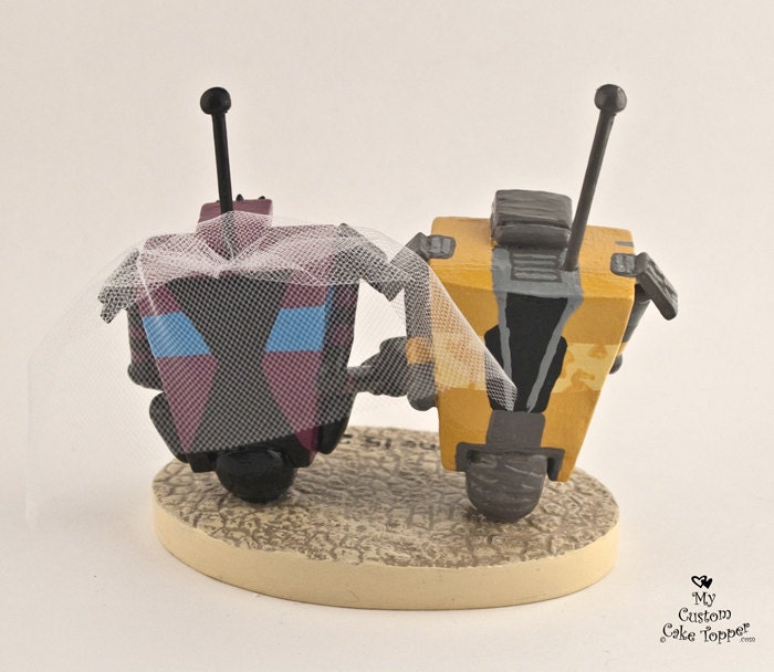 Claptrap Wedding Cake Topper From Borderlands Video Game | Etsy
