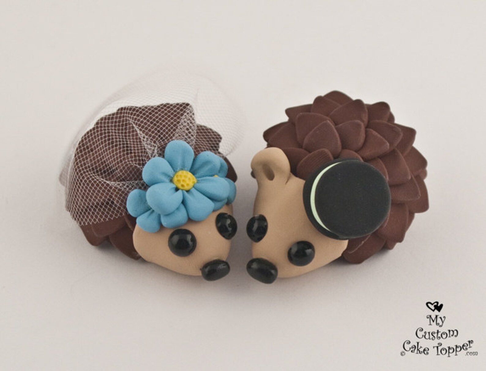 Hedgehogs Wedding Cake Topper With Daisies - Etsy