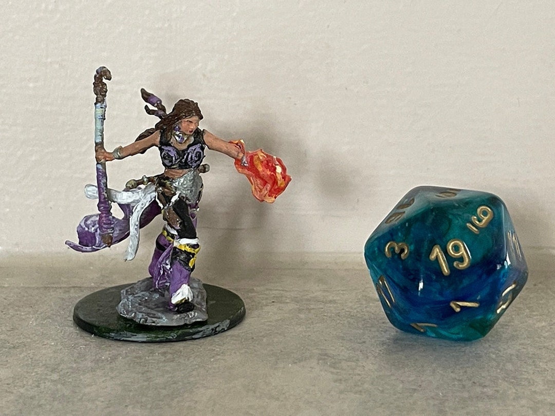 Human Female Sorcerer Mini Hand Painted Dnd Pathfinder Miniature Mini ...