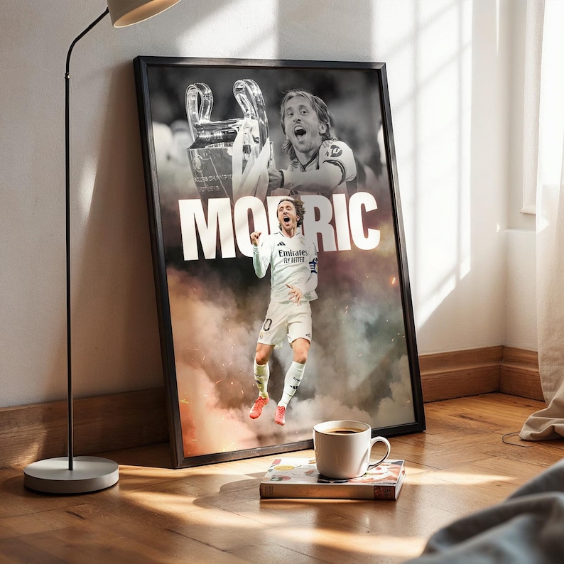 Luka Modric Football Poster: Real Madrid Football Art Print - Etsy