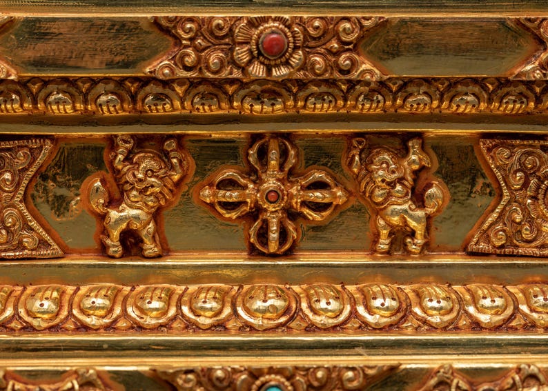 Buddhist Shrine Statue in Copper | Symbol of Enlightenment and ...