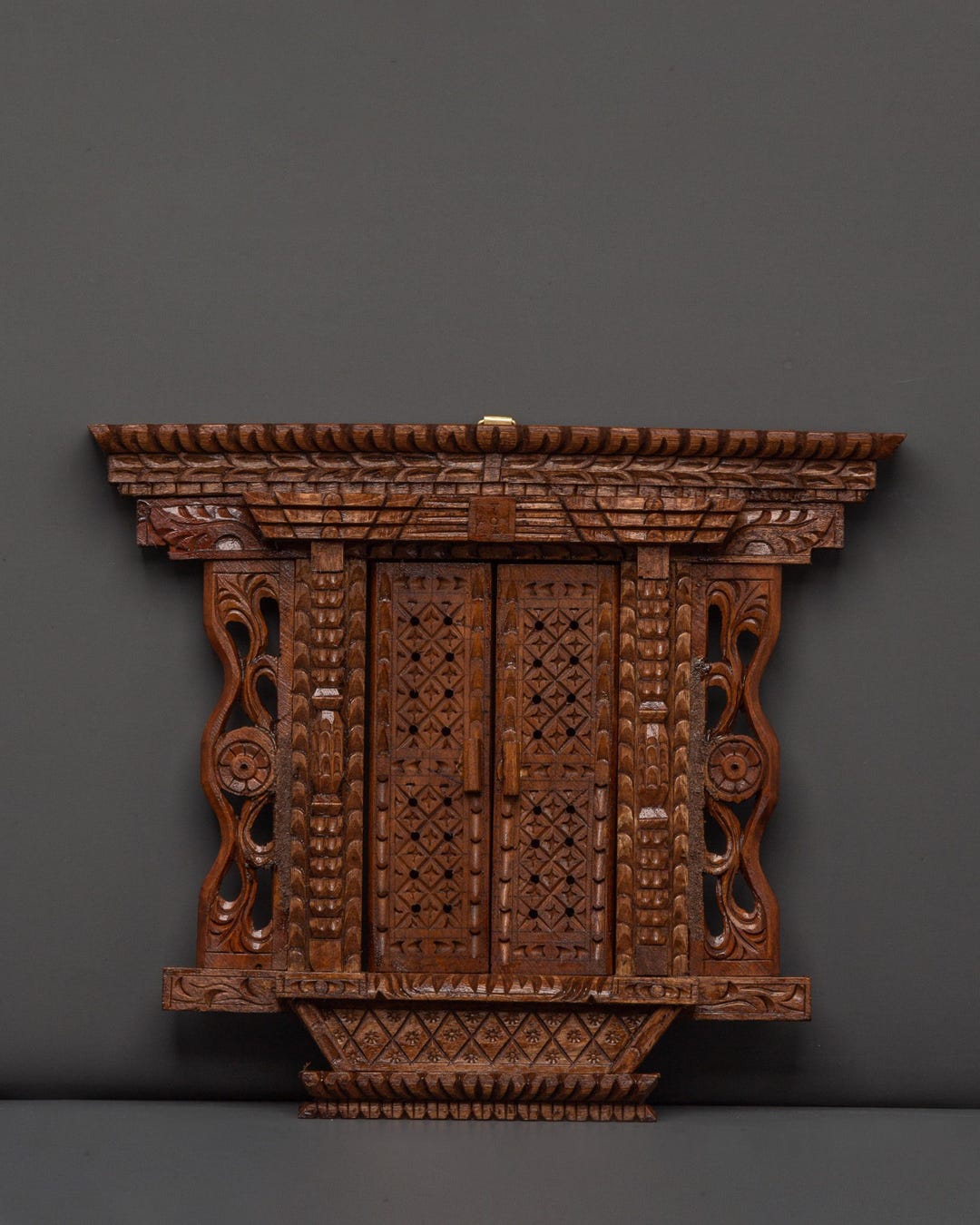 Handcrafted Traditional Newari Wooden Hand Carved Door | Made in Nepal ...