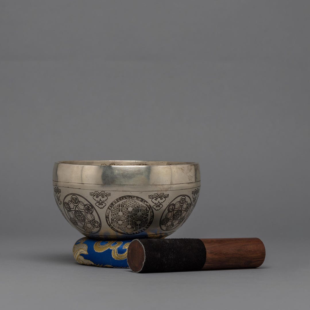 Traditional Singing Bowl | Sound Healing Meditation Bowl for Spiritual ...