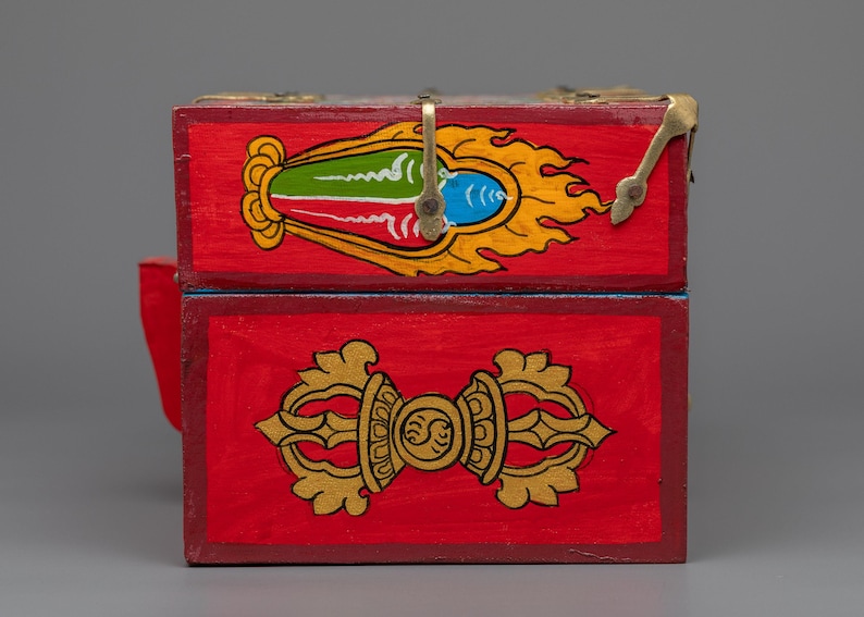 Travelling Altar Box | Buddhist Ritual Objects | Portable Meditation ...