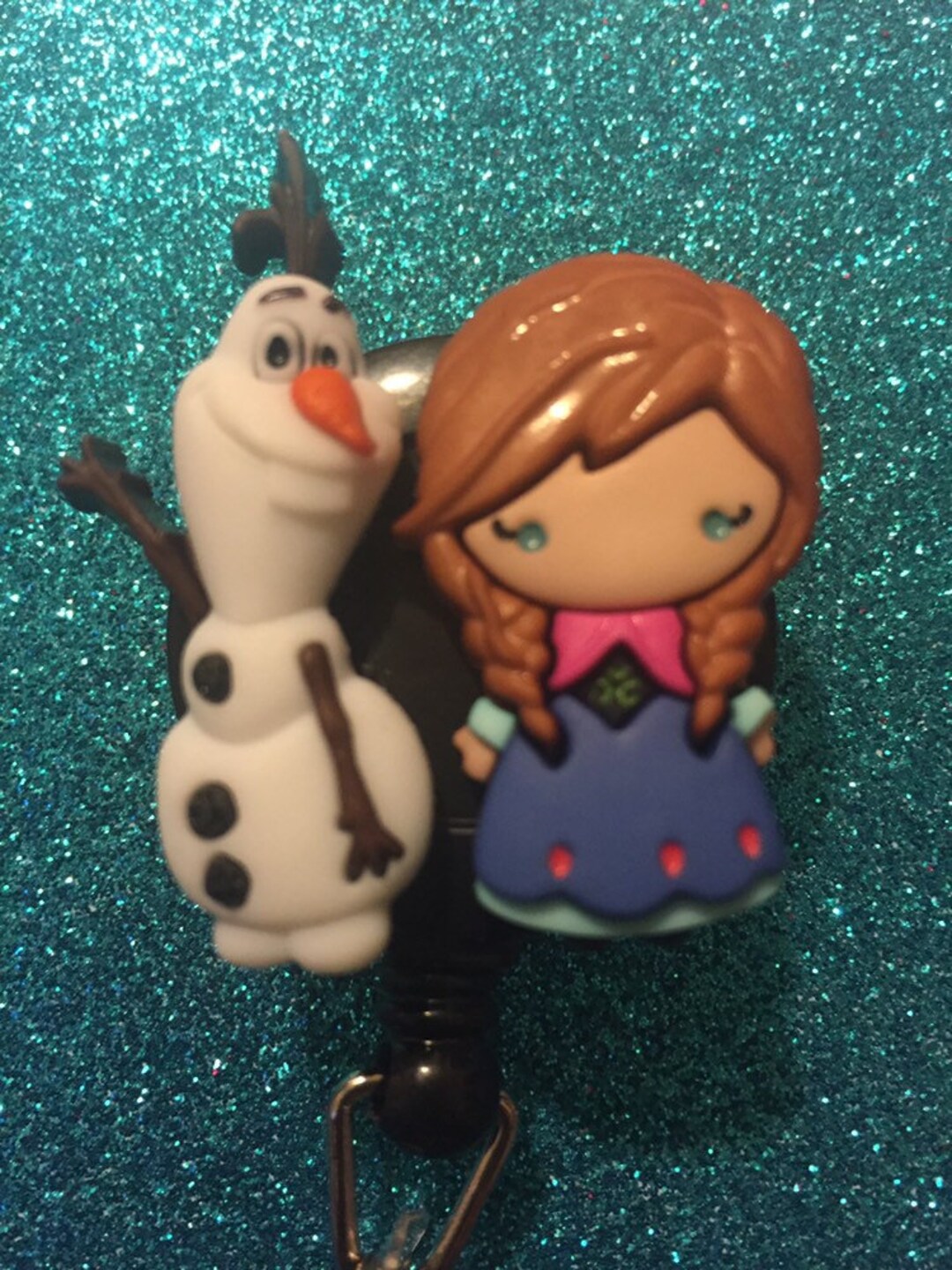 Olaf and Anna Retractable Reel Badge Holder - Etsy