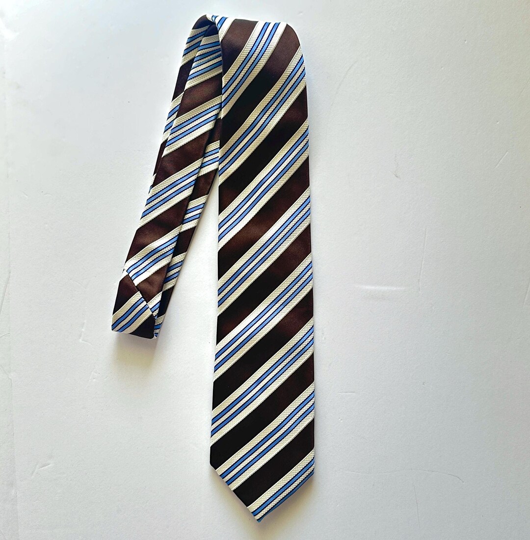 Donald J. Trump Signature Collection Diagonal Striped Silk Tie Donald ...