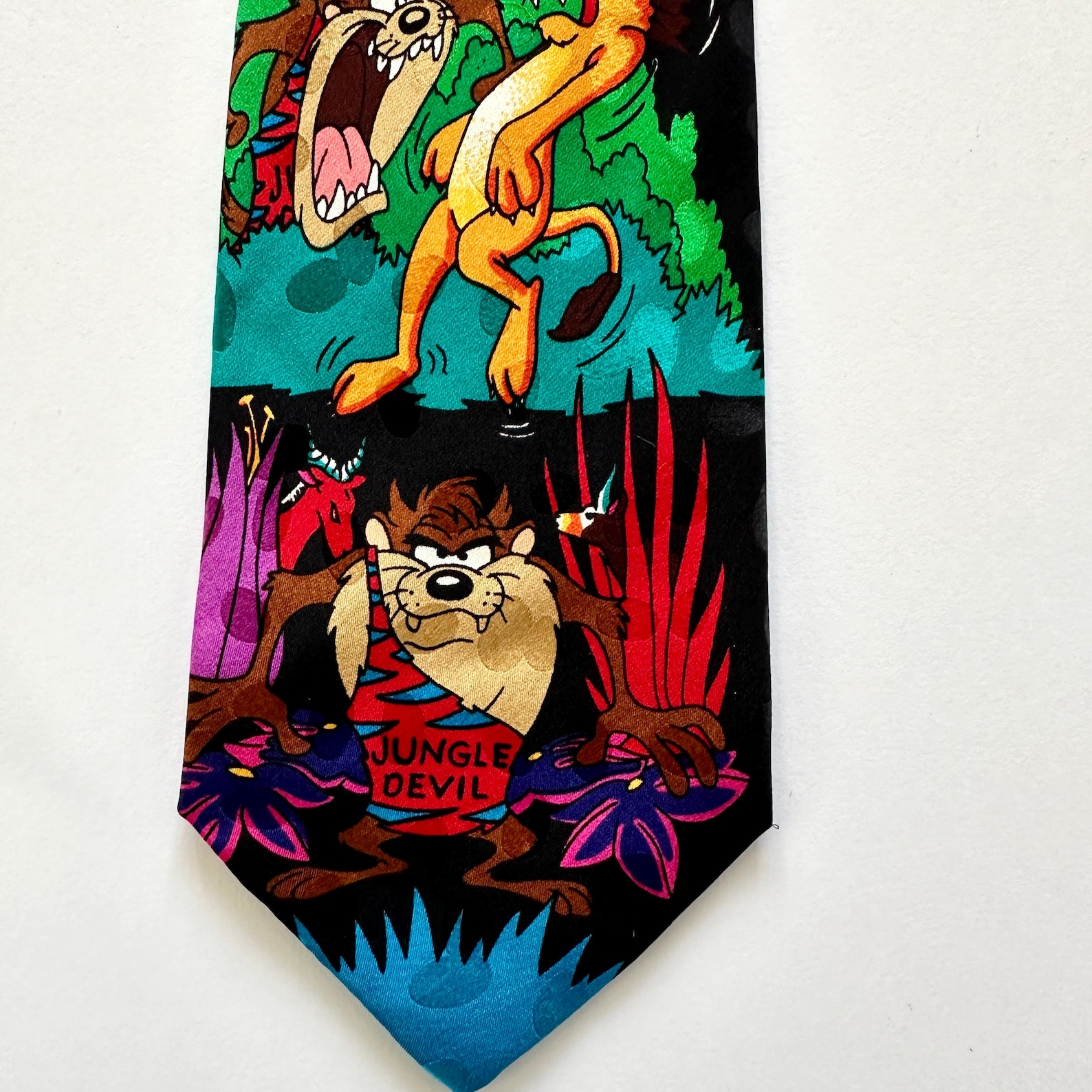 Looney Tunes Necktie Tasmanian Devil Mania 100% Silk Necktie Jungle ...