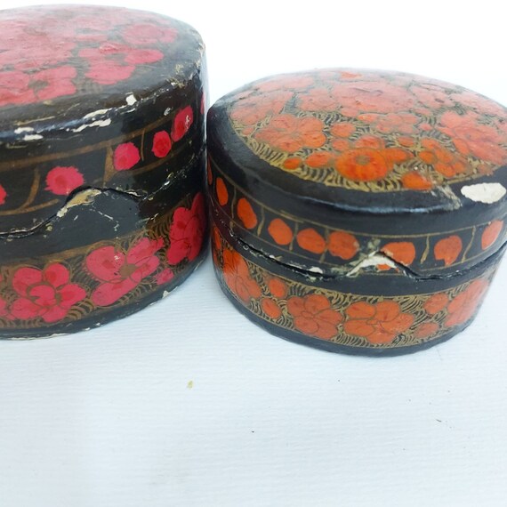 Vintage Kashmiri Indian lacquered paper maché trinket… - Gem
