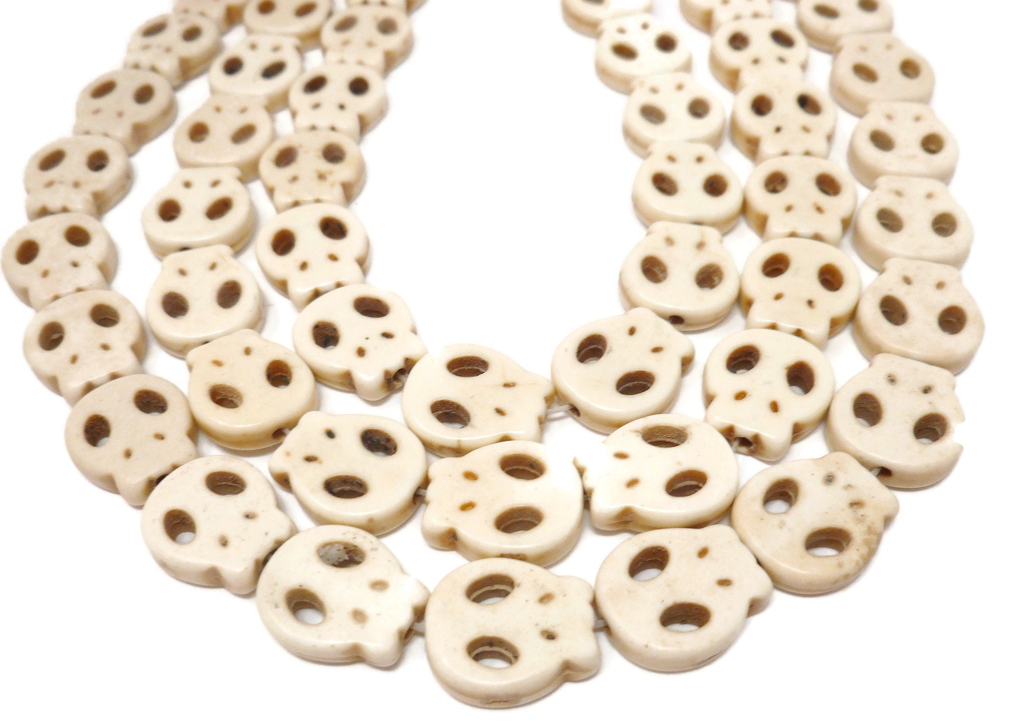 Bone White Howlite Flat Skull Bead - 15mm x 13mm - 26 beads - Full ...