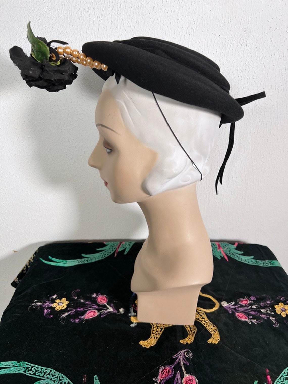Whimsical 1940s Milgrim Tilt Platter Hat W Faux Pearls & Black Rose - Etsy