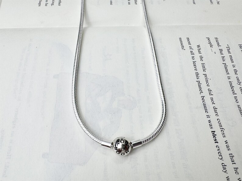 Collana con catena a serpente Pandora Moments, collana con ciondolo in ...