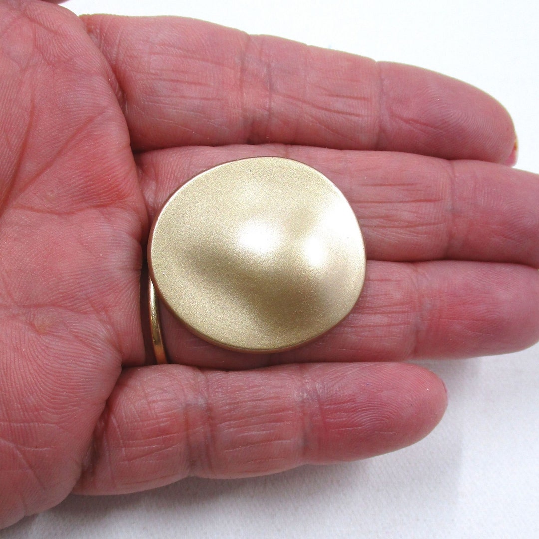 Large Oval Shank Buttons Light Golden, Pack of 4/10 Buttons 30x27mm ...