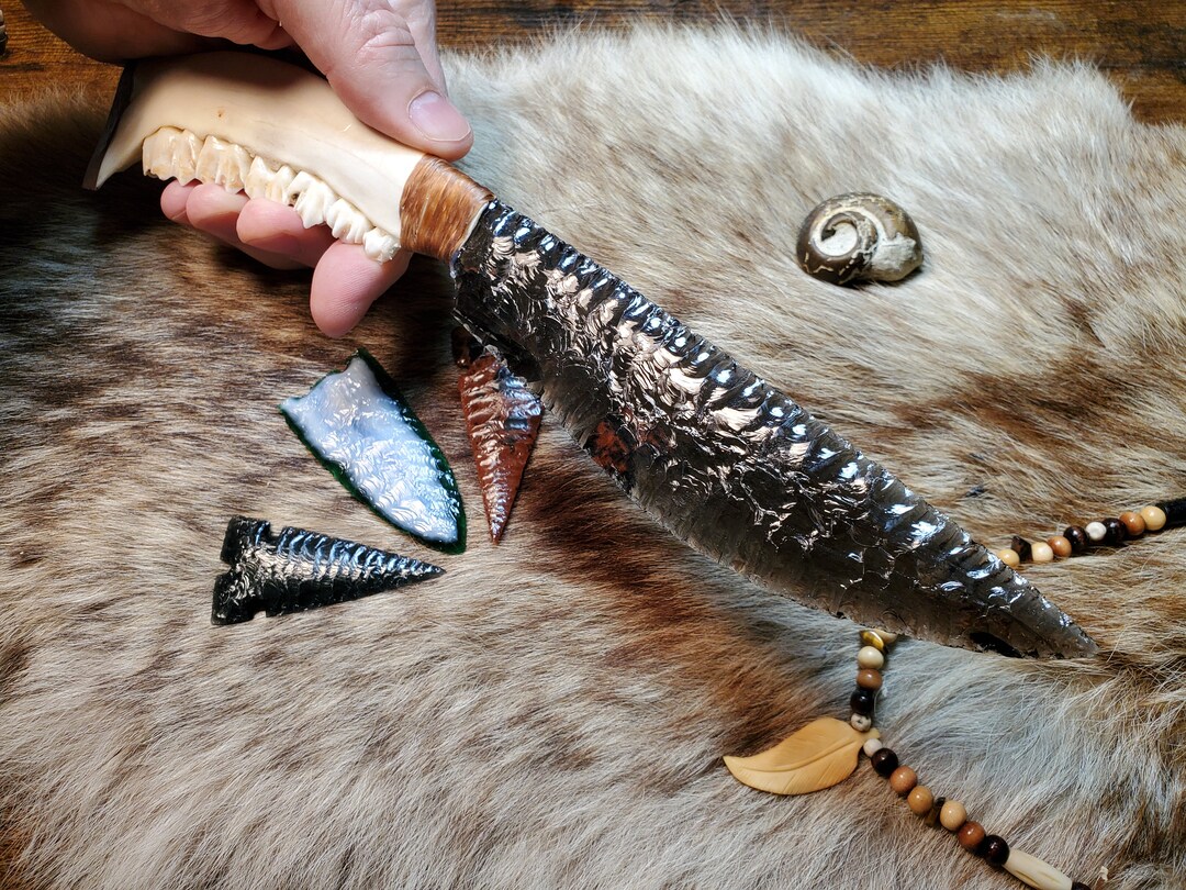 AMAZING Triple Flow Obsidian Flint Knapped Wolf Primitive Skinning ...
