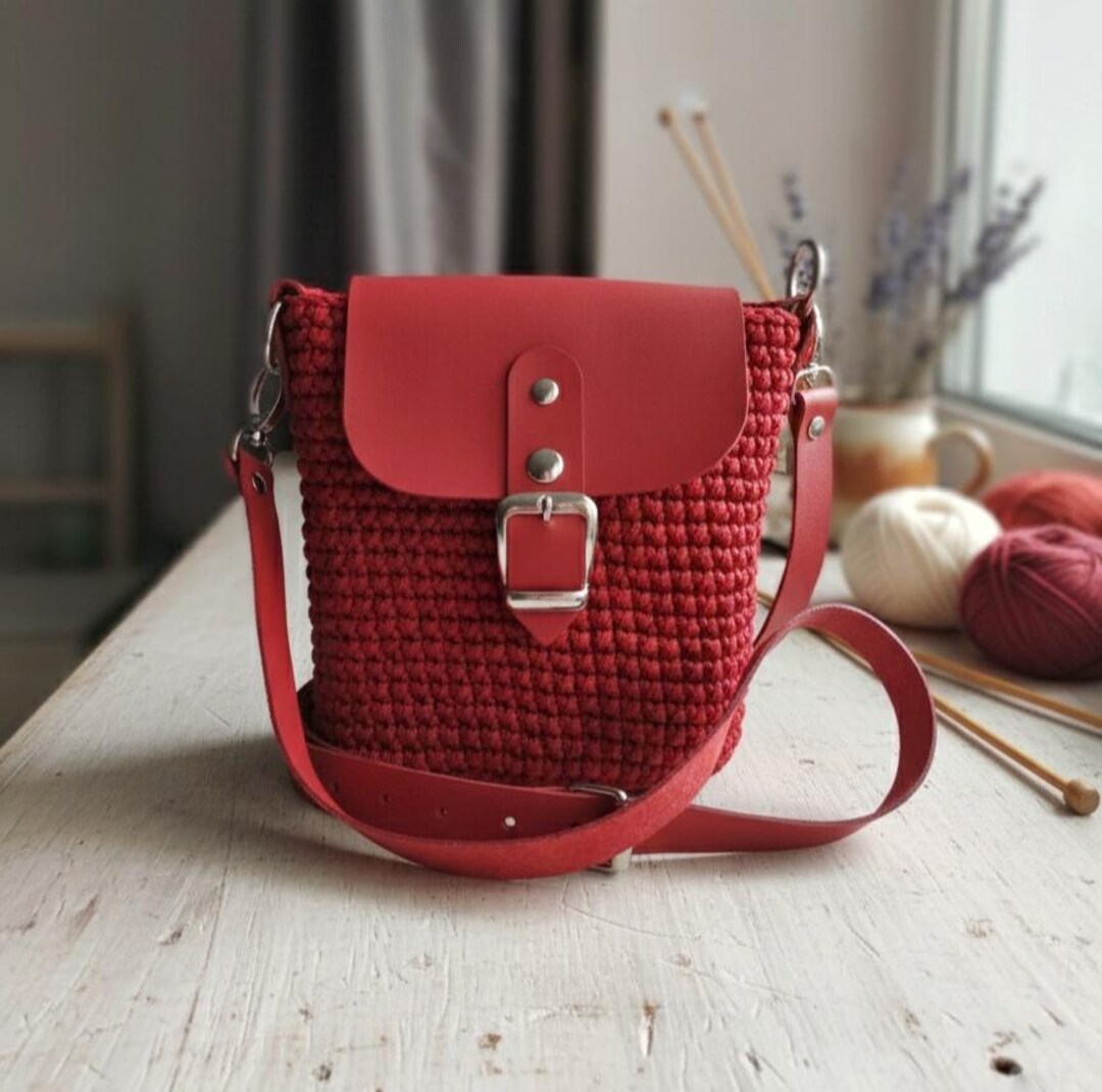 Minimalist Red Purse - Etsy