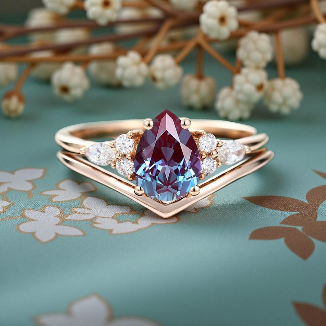Alexandrite Wedding Ring Set