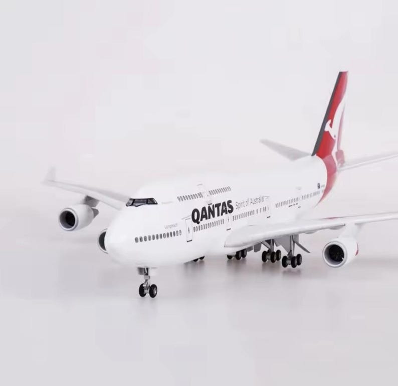 Qantas Boeing 747 Resin Airplane Model | Australian Airline Collectible ...