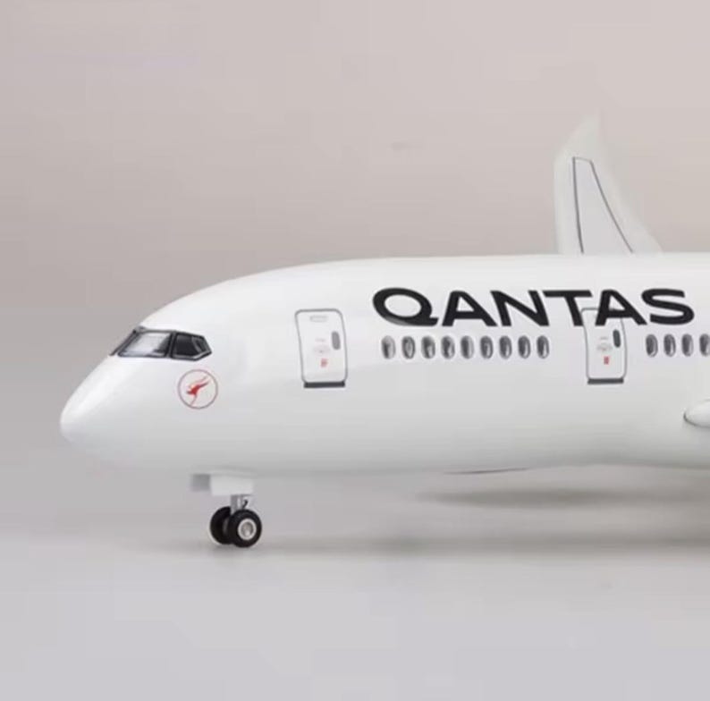Qantas Boeing 787 Dreamliner Resin Airplane Model (1:130 Scale) - Etsy