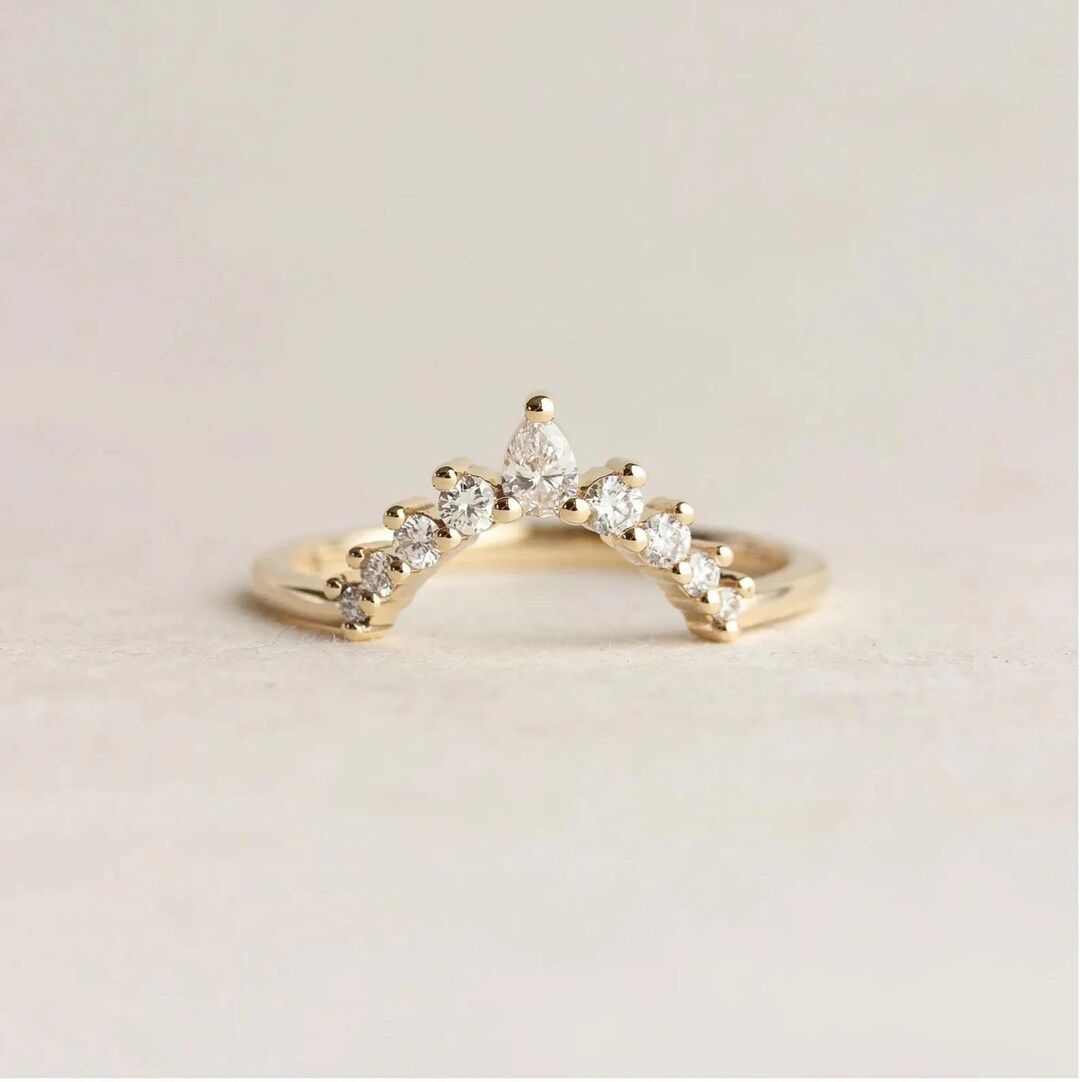 Crown Style Curved Wedding Band, Vintage 14K Gold Pear Cut Diamond ...