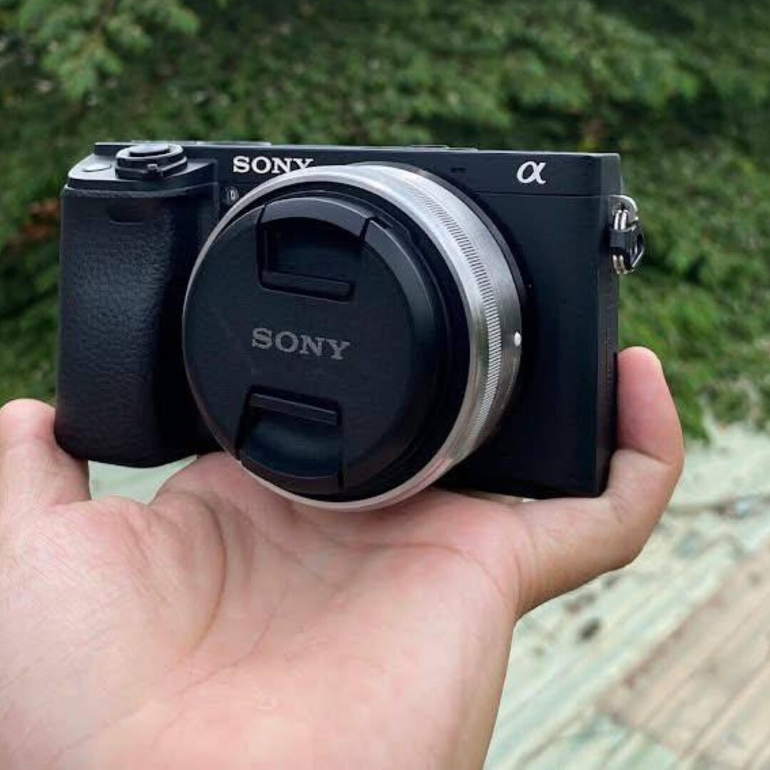 Sony Alpha A6300 + 16mm F/2.8 Lens - Etsy