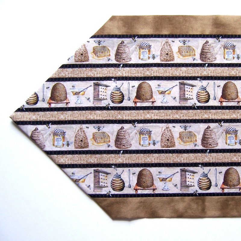Bee Table Runner - Etsy