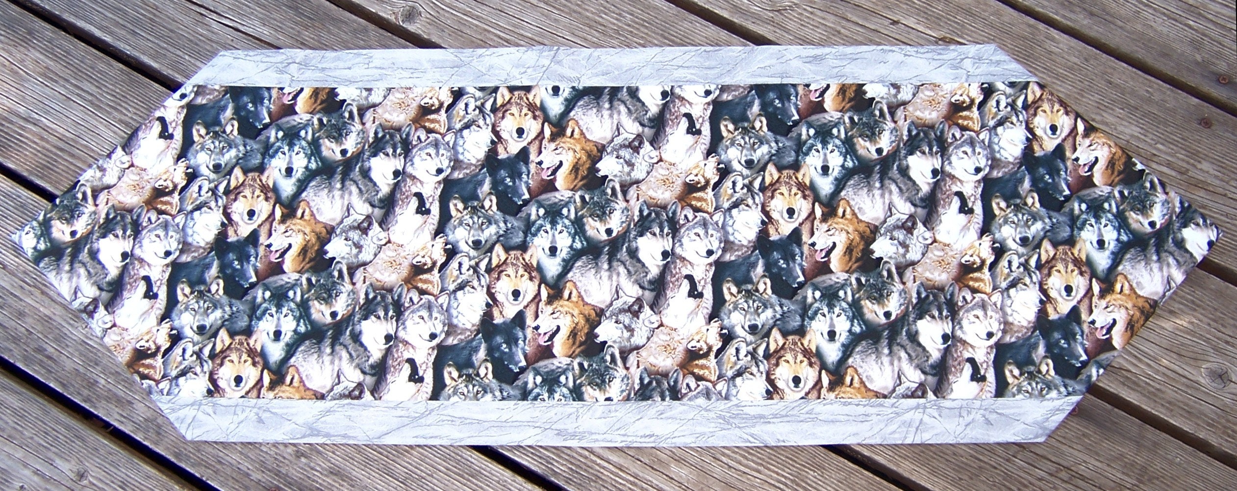 Wolf Table Runner - Etsy