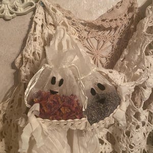 Shabby Chic Ghost Sachets, Lavender and Rose Petals, Sachet Ghosts ...