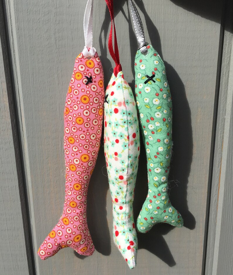 Fabric Fish Sewing Pattern: Herring and Sardine Ornaments (PDF Tutorial ...