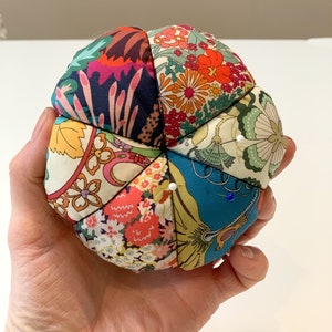 Pin Cushion Sewing Pattern, Round Plump Shape, Easy & Fun to Make From ...