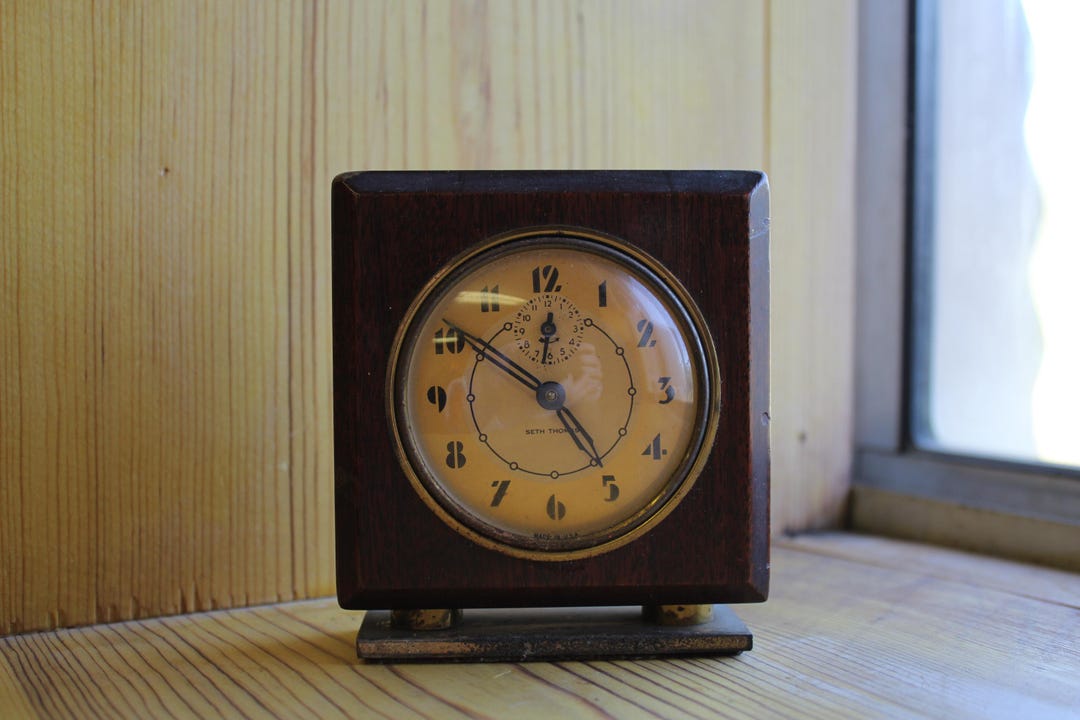 1940s Seth Thomas Deco Alarm Clock - Etsy