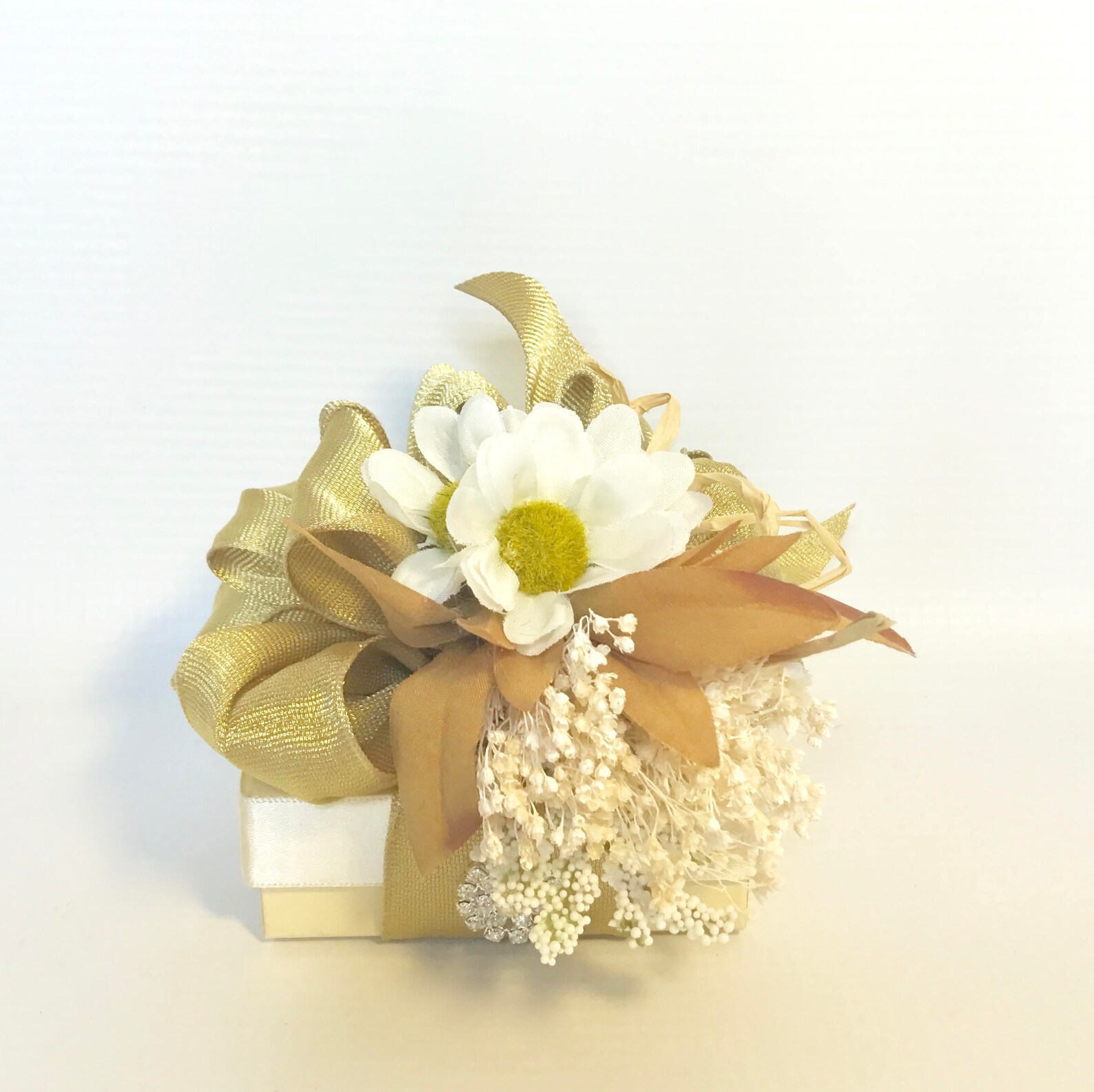 Daisies Ivory Gold Gift Box Jewelry Gift Box Wedding Favor Box - Etsy