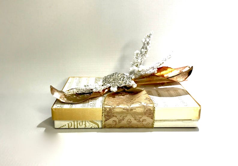 Gift Box Gold Lace Berries Gift Box Wrap Boxes Christmas Gift - Etsy