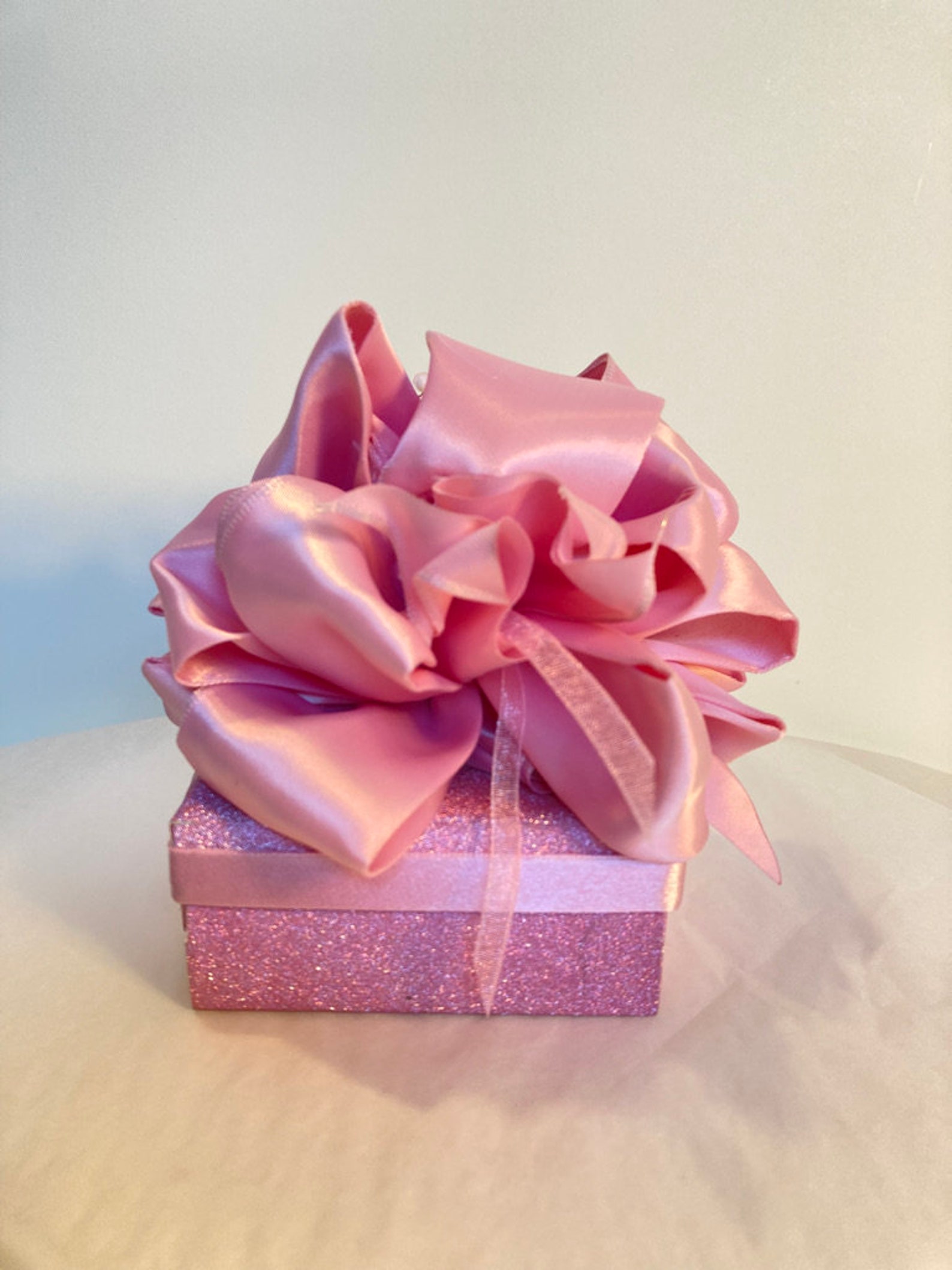 Pretty in Pink Sparkling Jewelry Gift Box Pinks Wedding Party Gift Card ...