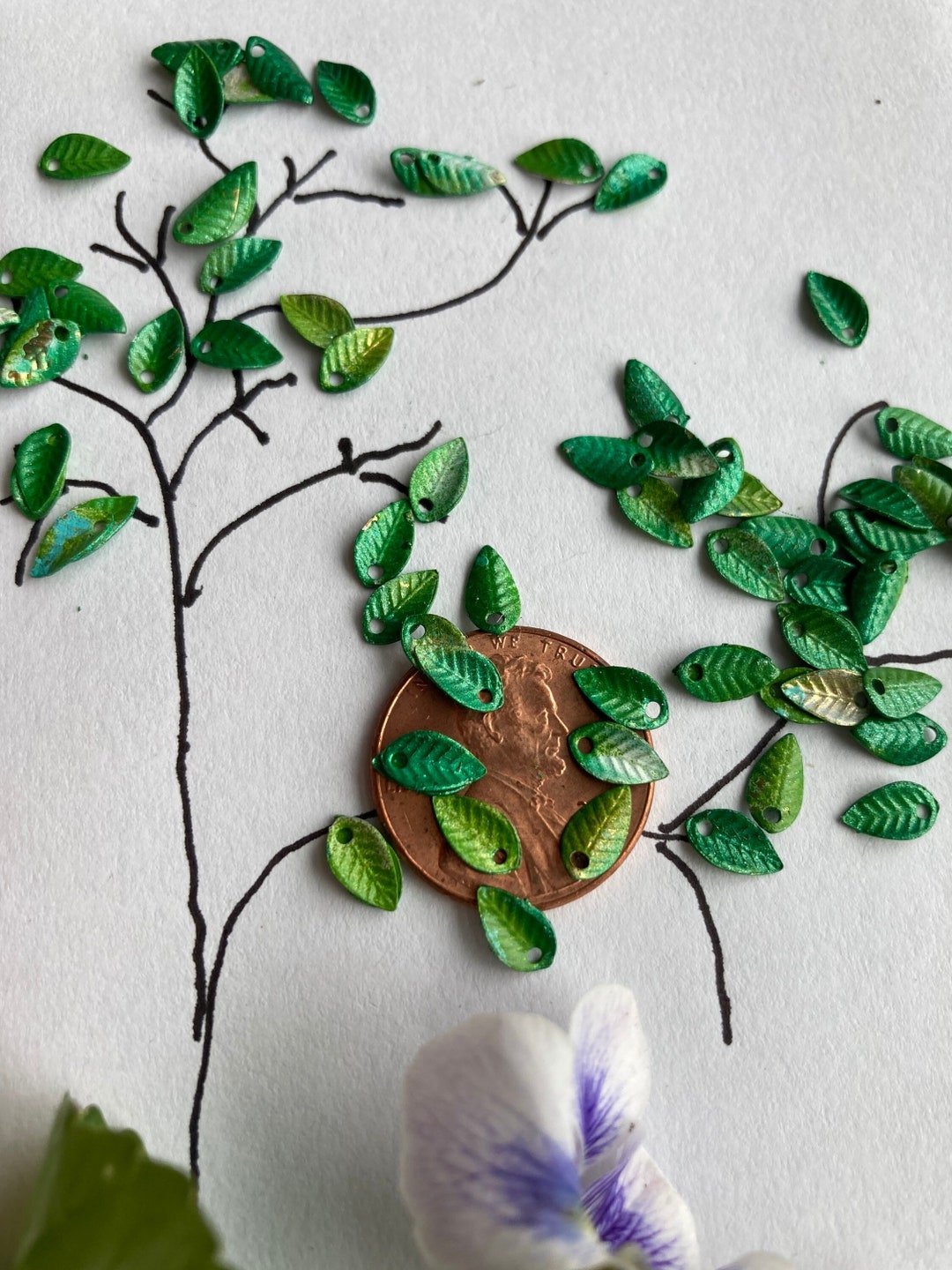 30 Itty Bitty Teeny Weenie Tiny Green Brass Leaves, 8x5mm...tiny, Tiny ...