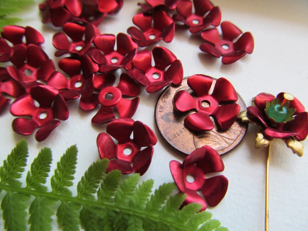 35 Vintage Metalic Red Aluminum Flowers - Etsy