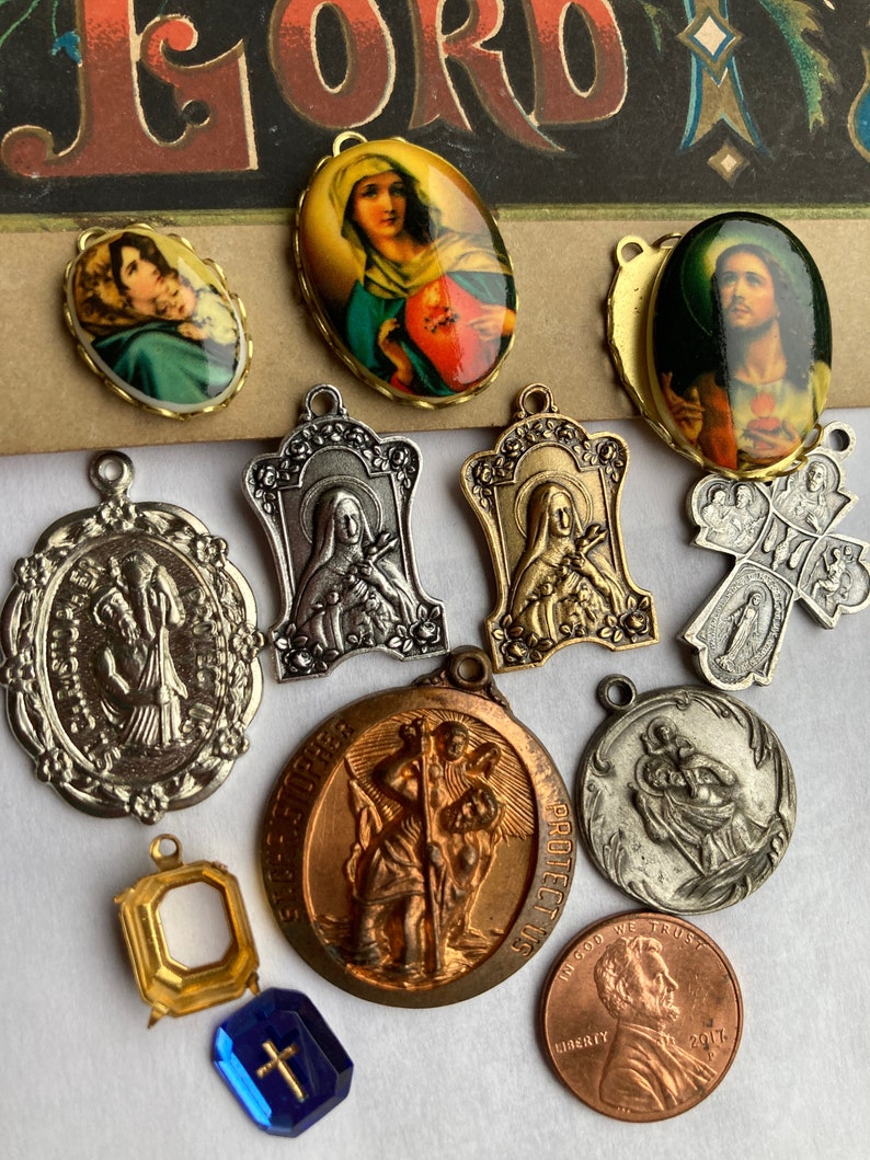 Vintage Assorted Religious Charms and Cabochons - Etsy