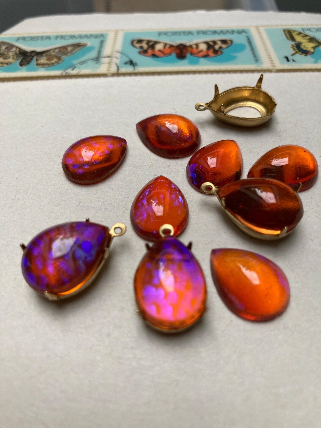 2 Vintage 15/11mm "dragon Breath" Mexican Opal Glass - Etsy