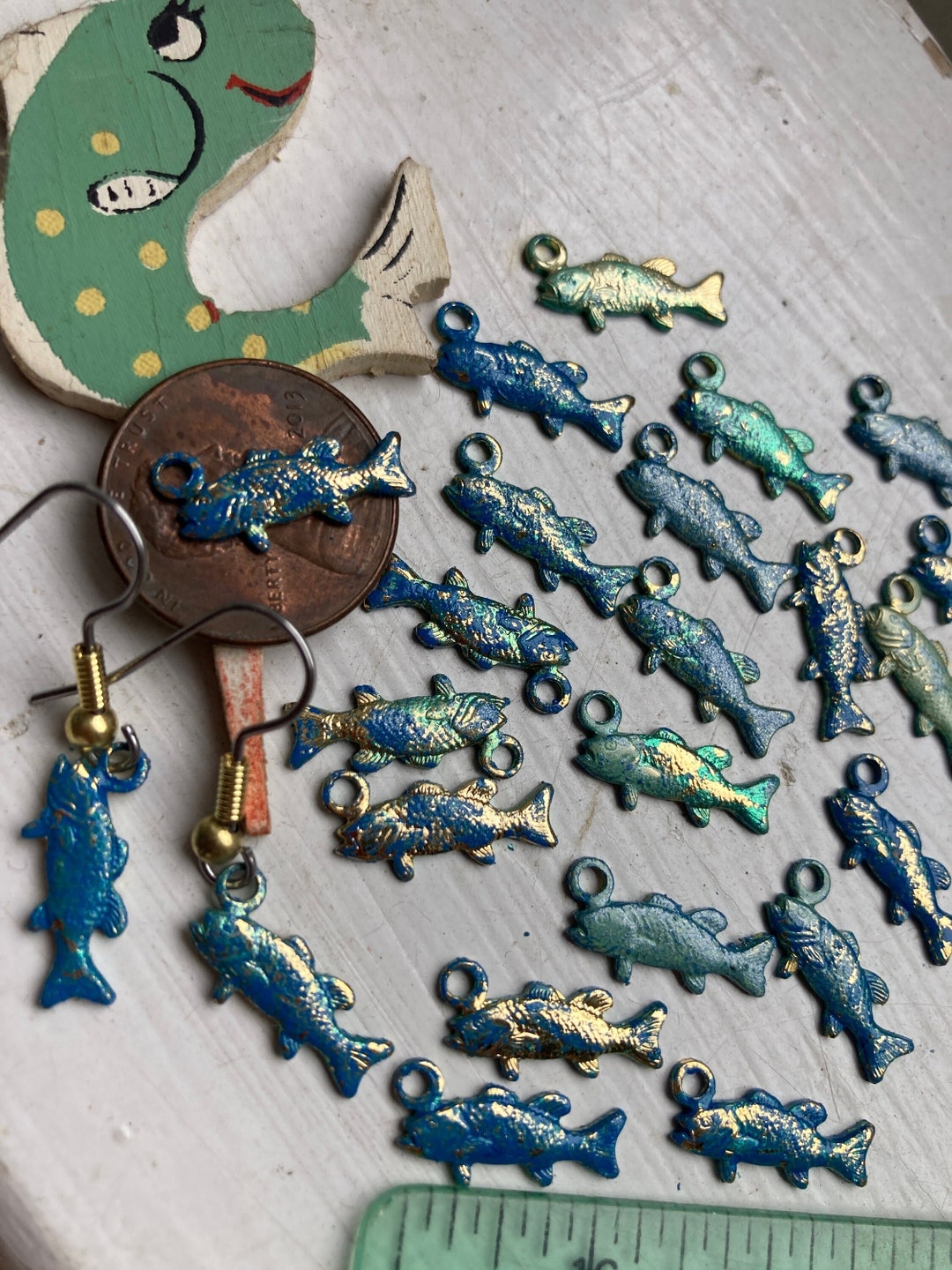 12 Small Shabby Chic 1/2 Inch Fish Charms With Hoops - Etsy