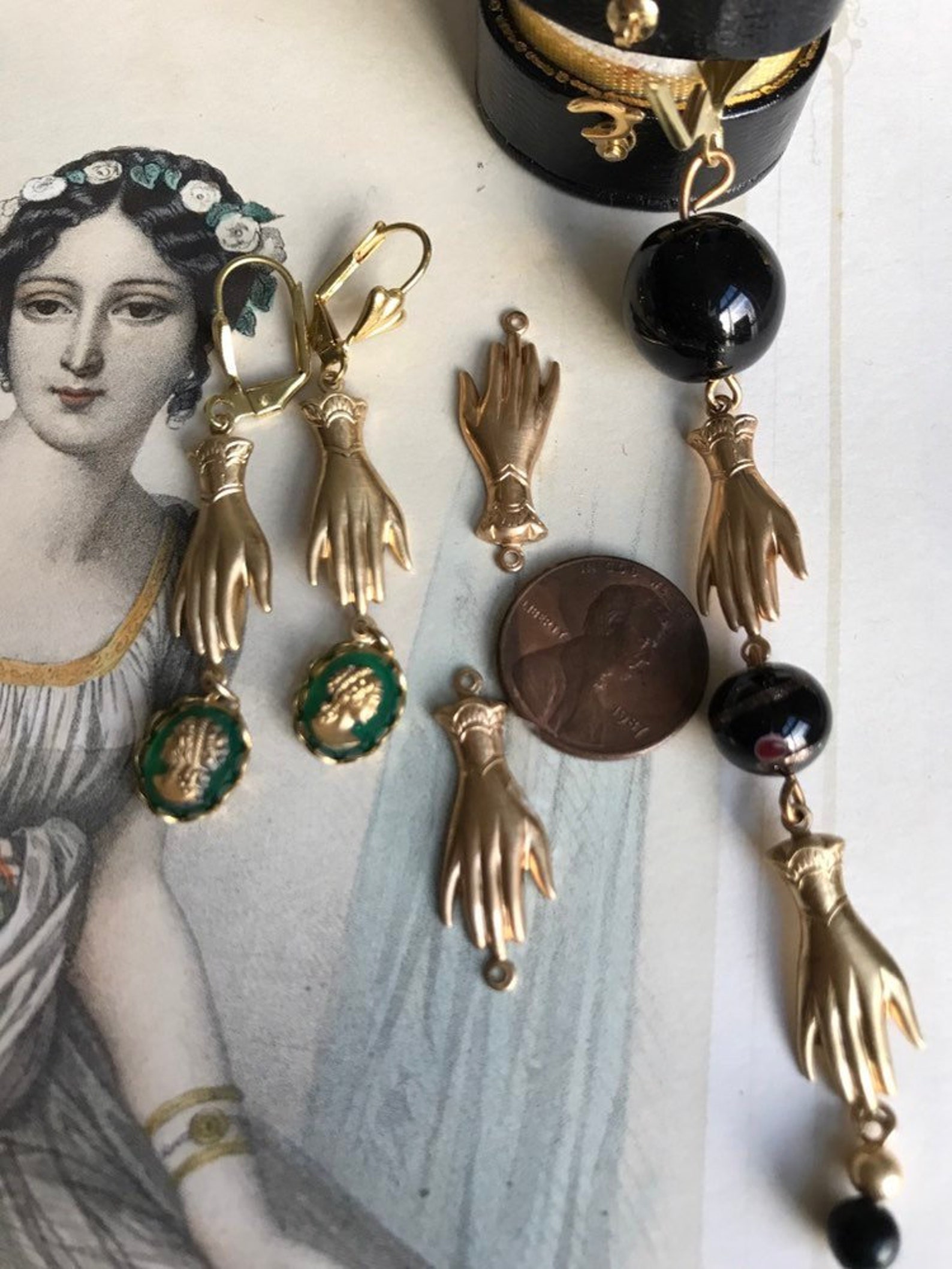 6 Victorian Style Brass Hand Connectors - Etsy