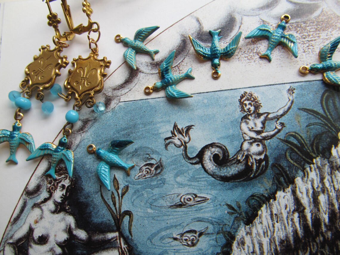 5 Small Bluebird Charms - Etsy