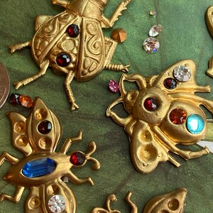 2 Vintage Brass Bug Settings, A Must Have for Nature Lovers! - Etsy