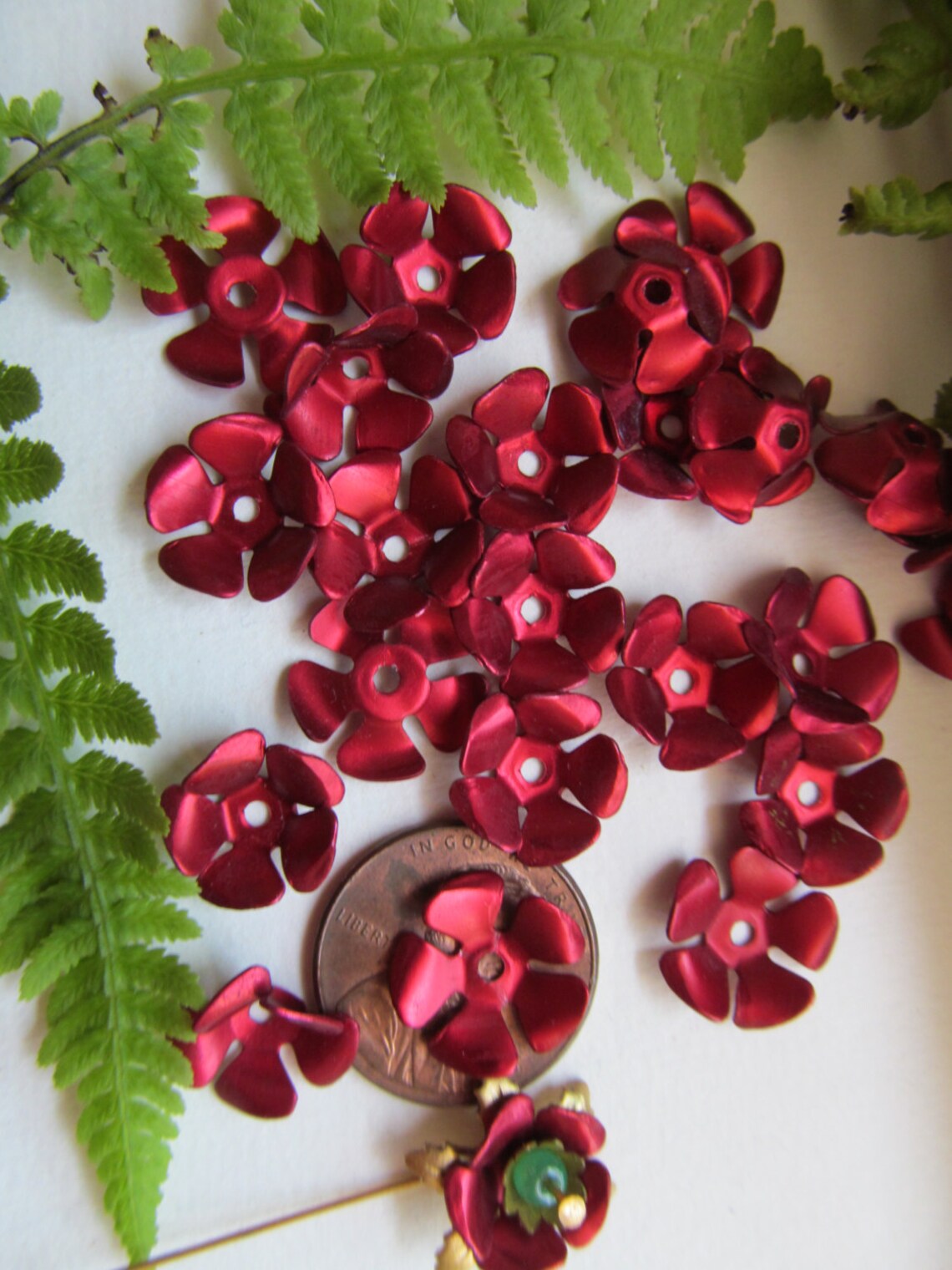 35 Vintage Metalic Red Aluminum Flowers - Etsy