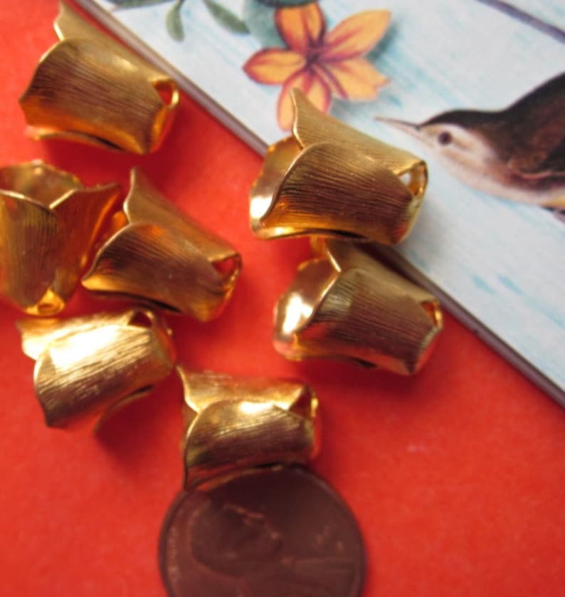 8 Fancy Metal Tulip Flowers | Etsy