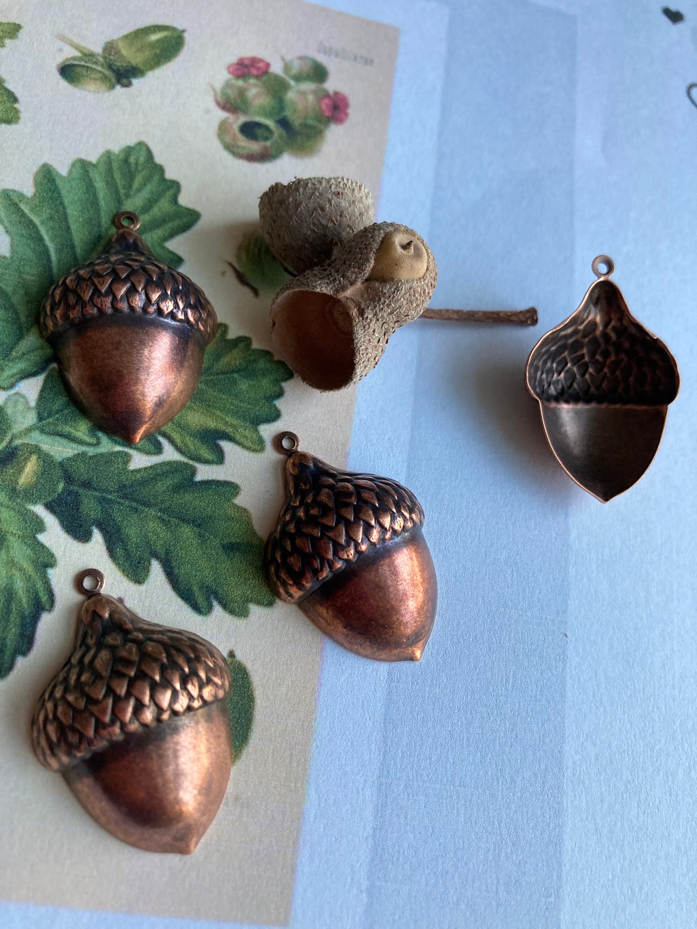4 Acorns With Hoops, 30mm-1 1/4 Inch, Antique Brass - Etsy