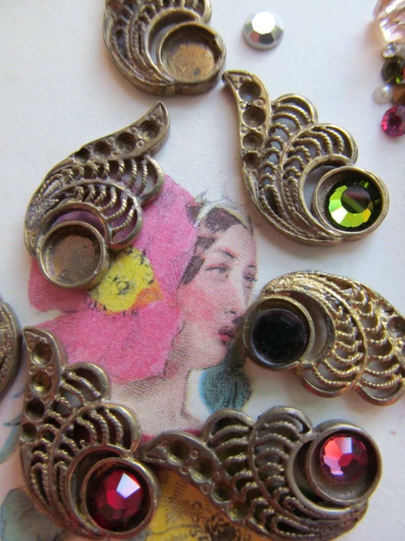 8 Vintage Fan Shape Settings - Etsy