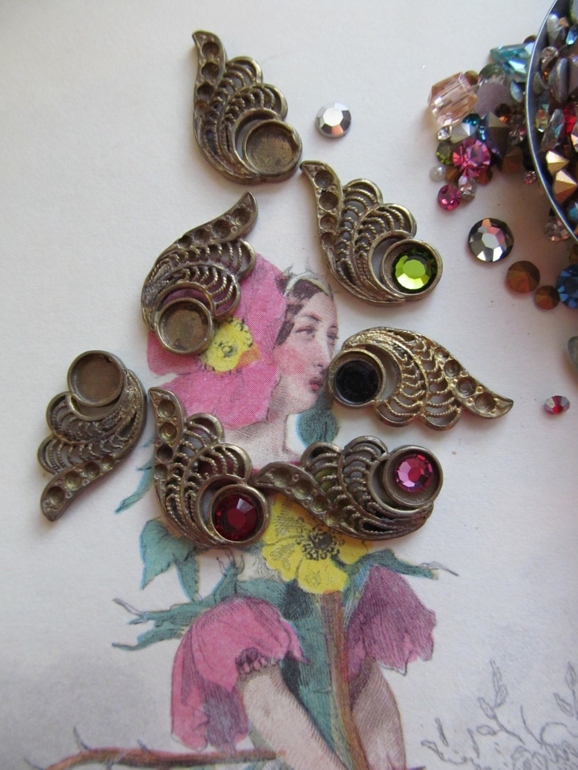 8 Vintage Fan Shape Settings - Etsy